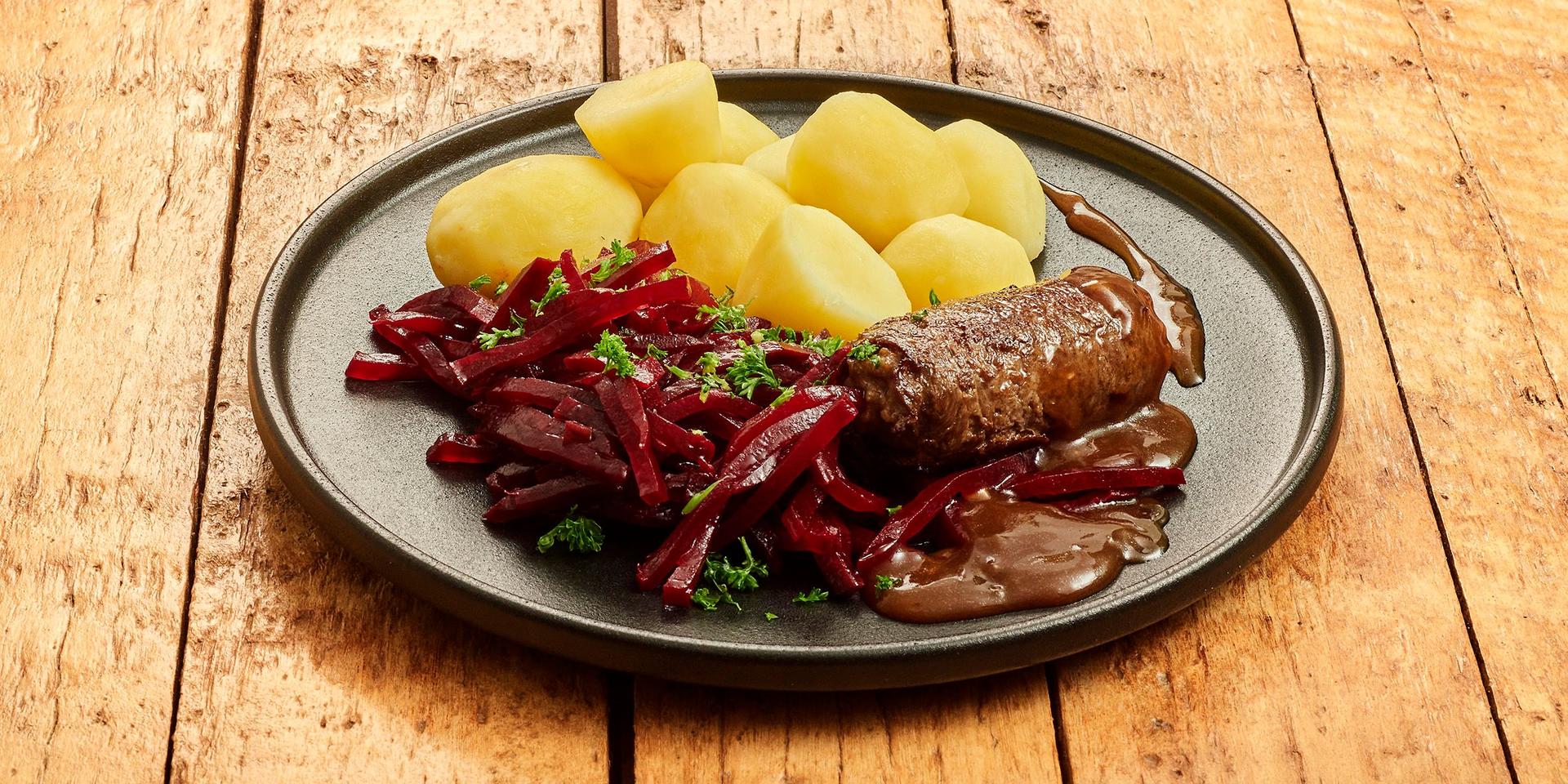 Rundervink met gekookte aardappelen en bosbietjes | Uitgekookt